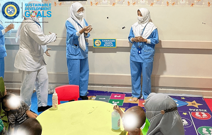 Terapi Bermain pada Anak "Ayo Kirim Bola Kertas!"